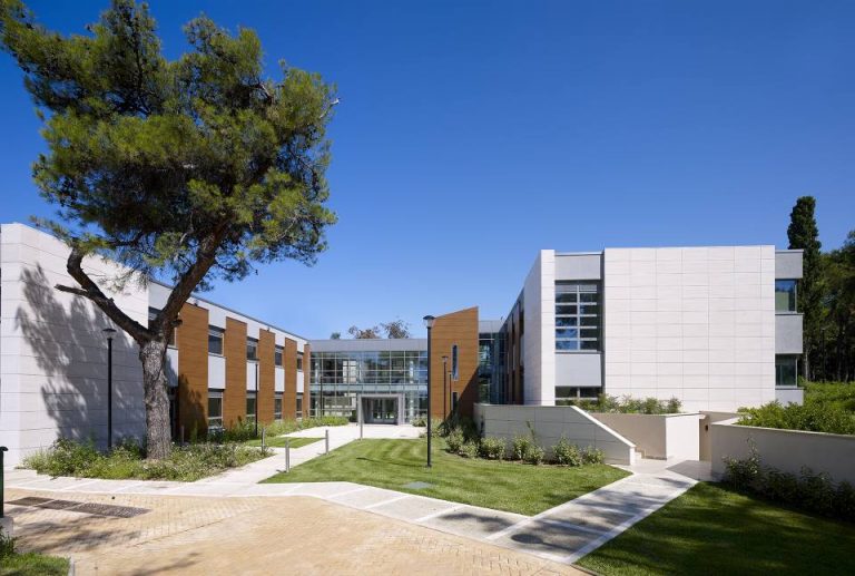 ΑΜΕΡΙΚΑΝΙΚΗ ΓΕΩΡΓΙΚΗ ΣΧΟΛΗ ΑΝΕΓΕΡΣΗ ΝΕΟΥ ΚΤΙΡΙΟΥ ΑΙΘΟΥΣΩΝ ΔΙΔΑΣΚΑΛΙΑΣ ...