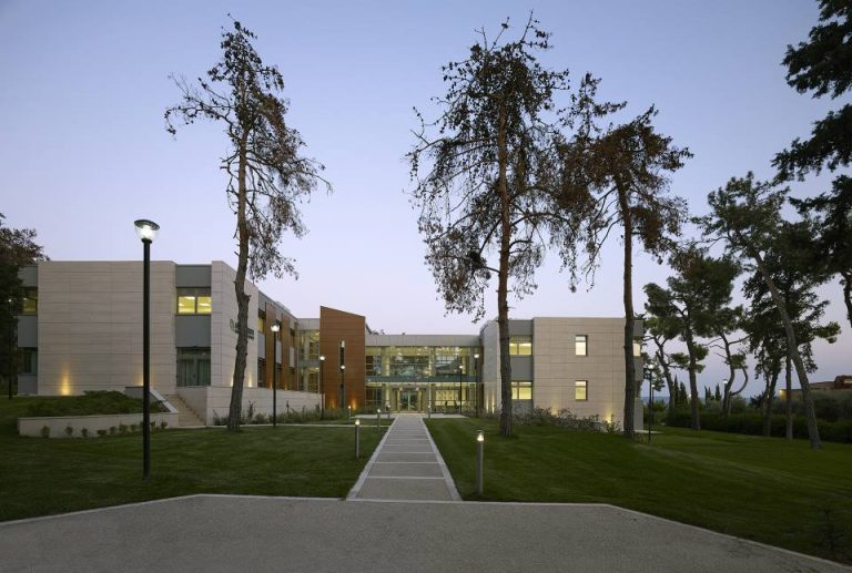 ΑΜΕΡΙΚΑΝΙΚΗ ΓΕΩΡΓΙΚΗ ΣΧΟΛΗ ΑΝΕΓΕΡΣΗ ΝΕΟΥ ΚΤΙΡΙΟΥ ΑΙΘΟΥΣΩΝ ΔΙΔΑΣΚΑΛΙΑΣ ...